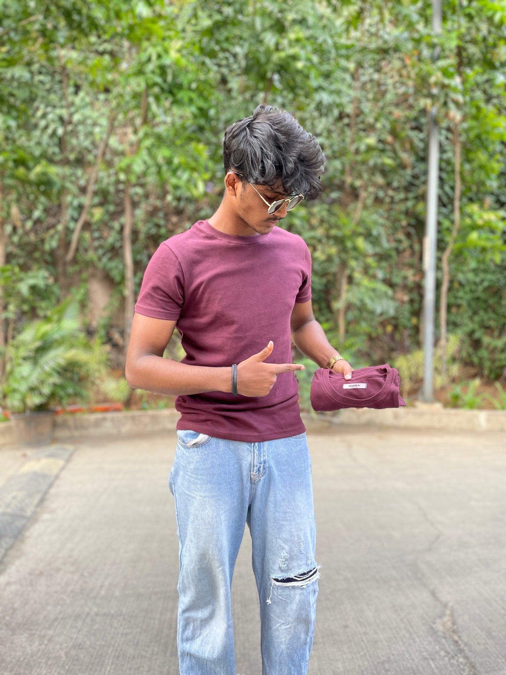 Burgundy Popcorn Fabric Basic Tee – Likera